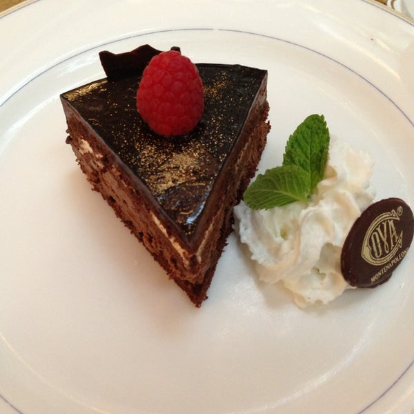 Cova Pasticceria & Confetteria - 3 tips from 354 visitors