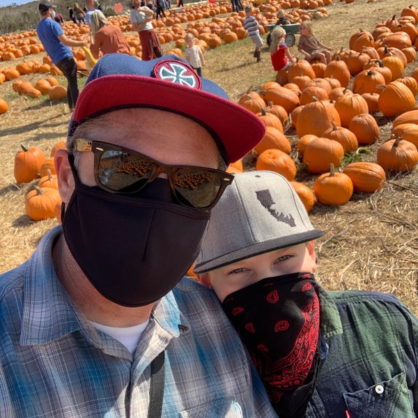 Rodoni Farms Pumpkin Patch - 102 visitors