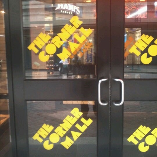 Corner Mall - Shopping Mall in Downtown Boston