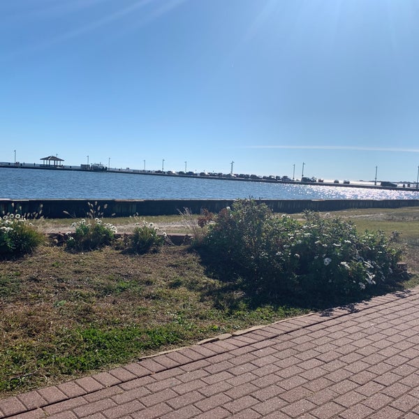 Shorefront Park - 4 tips from 536 visitors