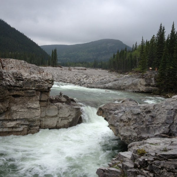 Elbow Falls