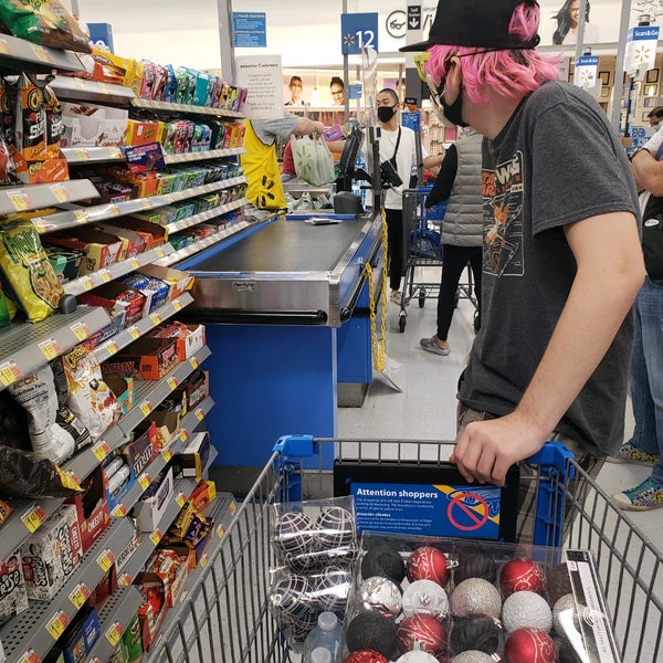 Walmart - 21 tips from 2703 visitors