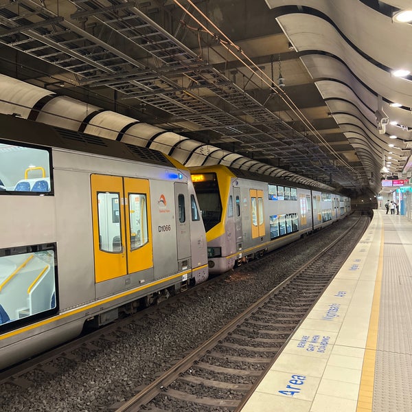 Mascot Station - Rail Station in Mascot