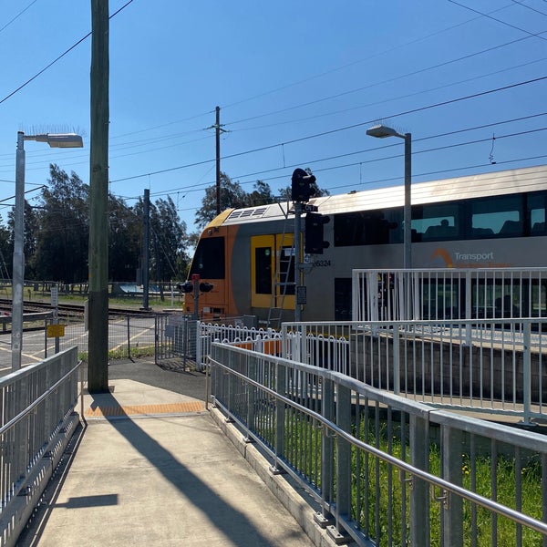 Clarendon Station - Rail Station
