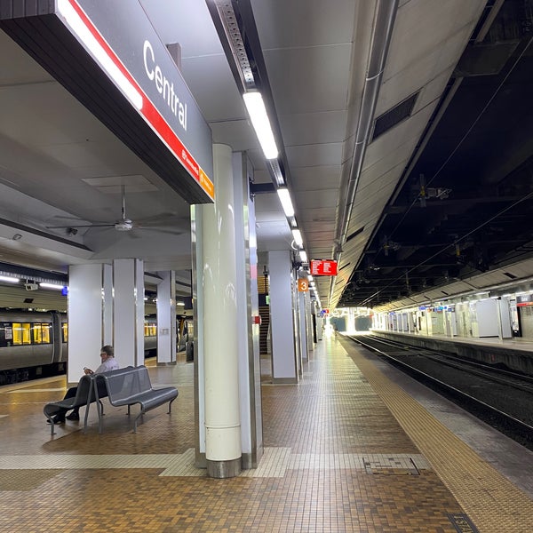 Photos at Central Station - Rail Station in Brisbane City