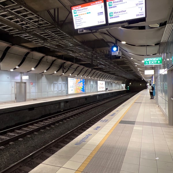 Mascot Station - Rail Station in Mascot