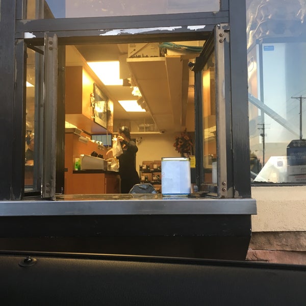 Acropolis Gyro Palace - Greek Restaurant