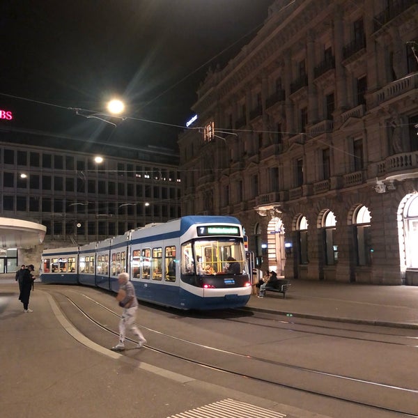 Paradeplatz - Plaza in Zürich