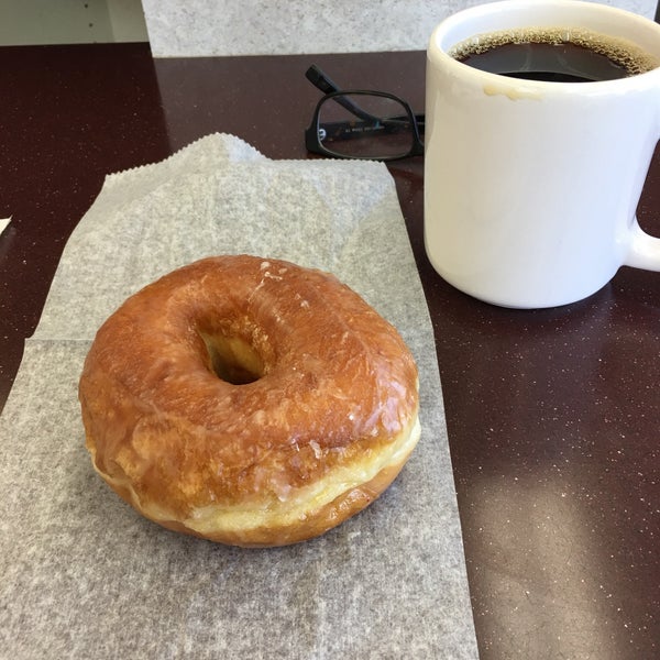 Country Donuts - Donut Shop in Crystal Lake
