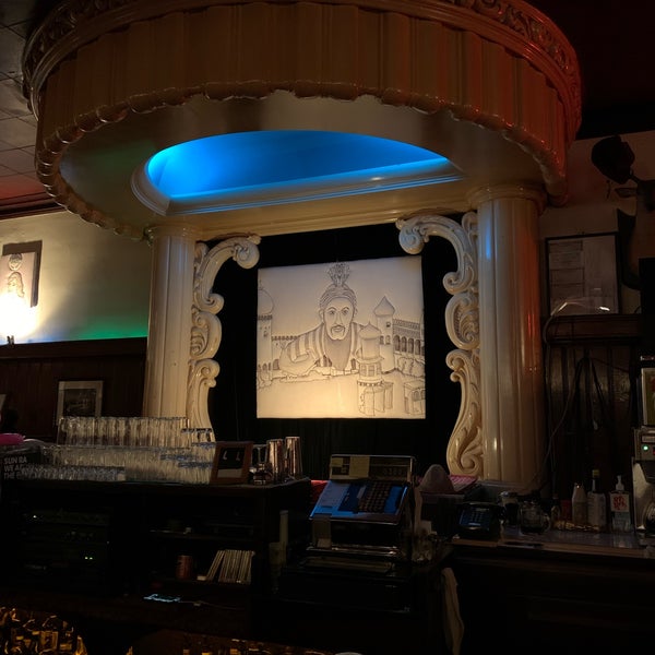 Rainbo Club - Dive Bar in Ukrainian Village