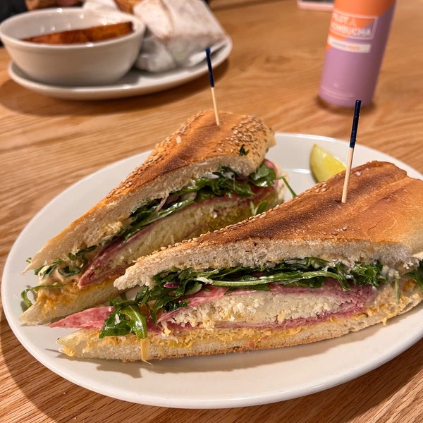 Middle Child Clubhouse - American Restaurant in Northern Liberties ...