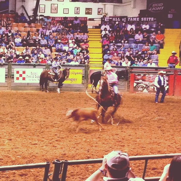 Stockyards Championship Rodeo - 5 tips