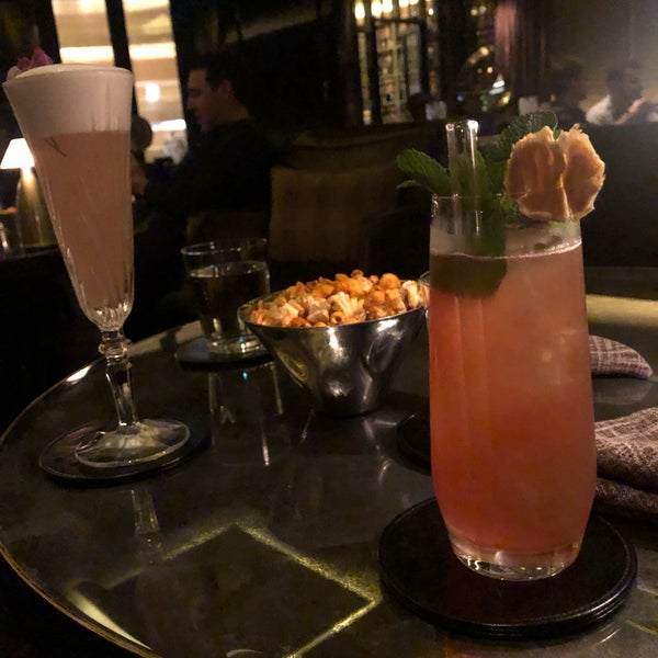 Manhattan - Cocktail Bar in Orchard Road