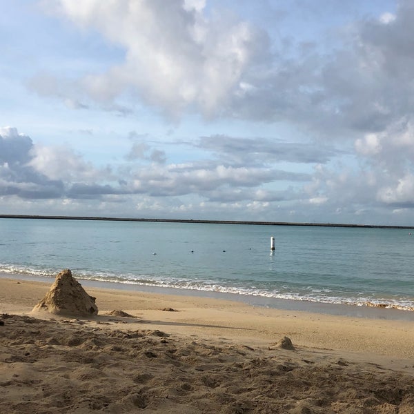 Photos at Hickam AFB Beach - Hickham - 15 tips