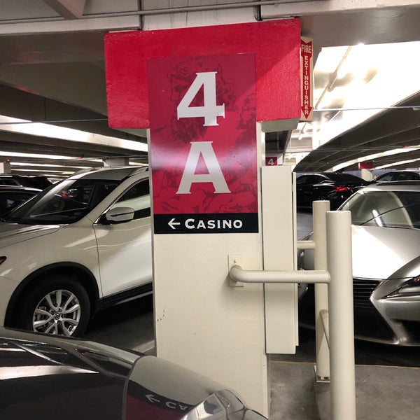 Caesars Palace Parking Garage - 5 tips