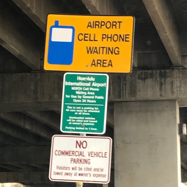 Honolulu Airport Cell Phone Waiting Lot - Parking in Honolulu