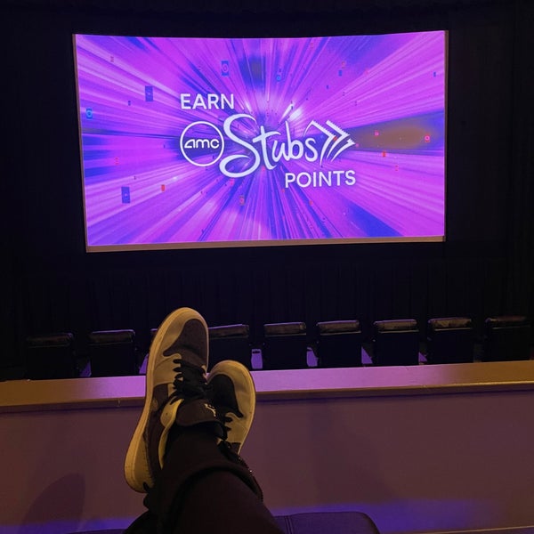 AMC Summit 16 - 321 Summit Blvd