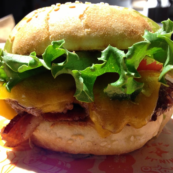 Super Duper Burgers - Burger Joint in SoMa