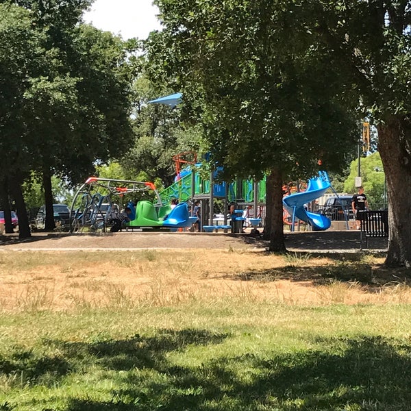 Photos at Windsor Town Green - Plaza