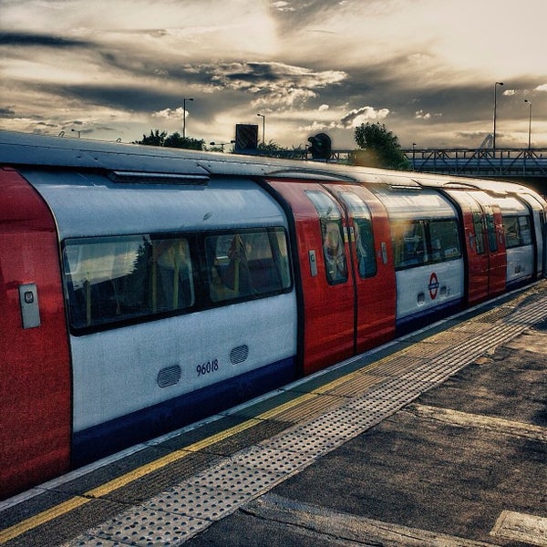 Photos at Neasden London Underground Station - Neasden Ln