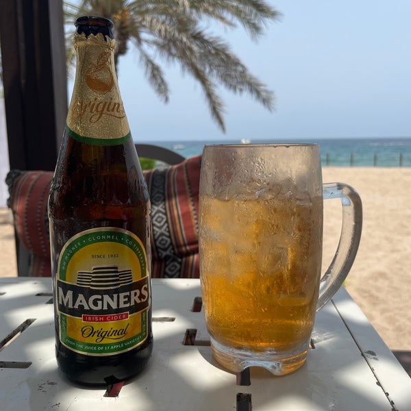 Baywatch Pool Bar - 1 tip from 77 visitors