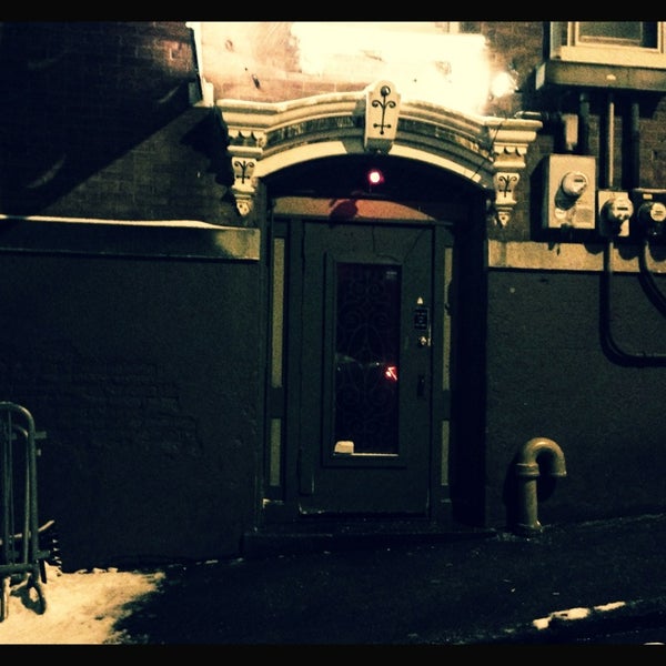 Dock Street Bar & Grill - Bar in Stapleton