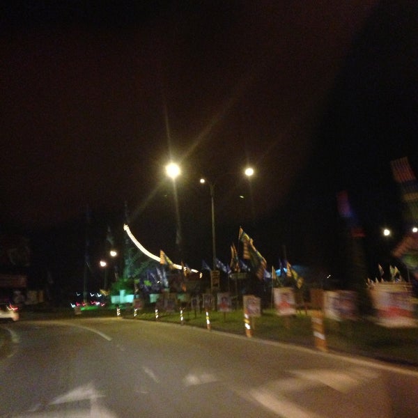Roundabout Sigah - Road