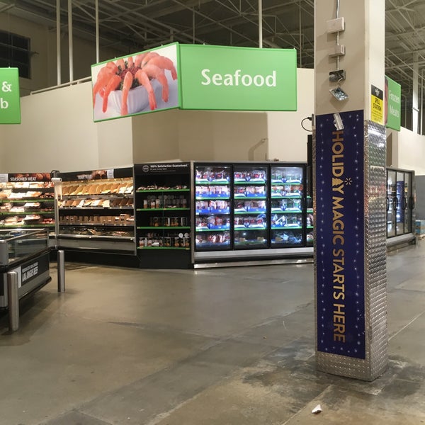 Photos at Walmart Supercentre - Renfrew-Collingwood - 31 tips from 2190 ...