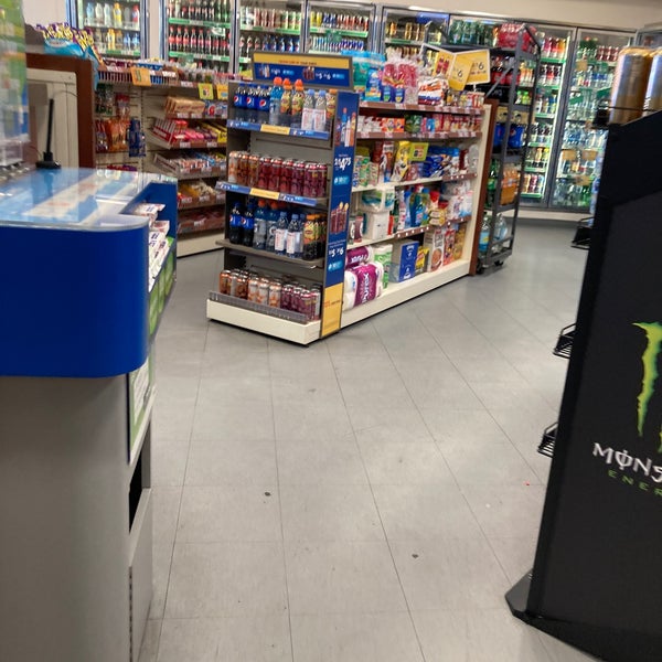 Shell - Grandview-Woodland - 1896 Hastings St E