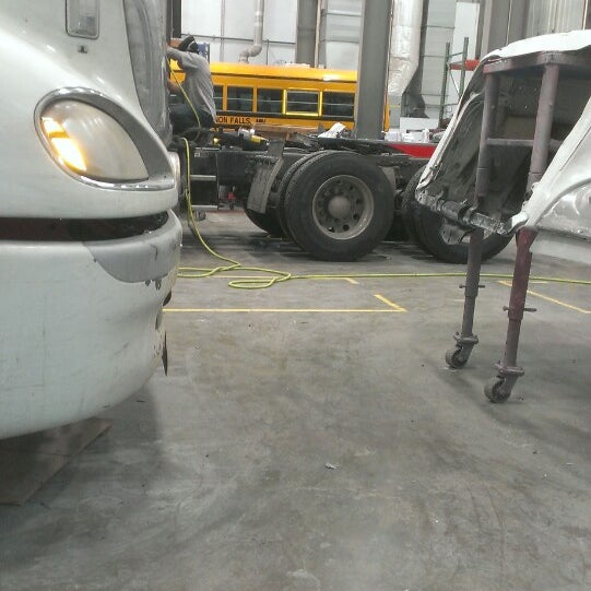 IState Truck Center - 11152 Courthouse Blvd