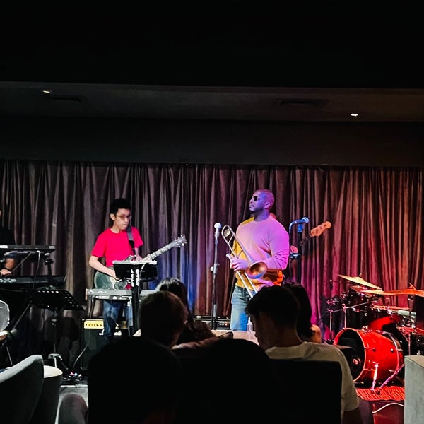 Alexis - Bistro in Bangsar Baru