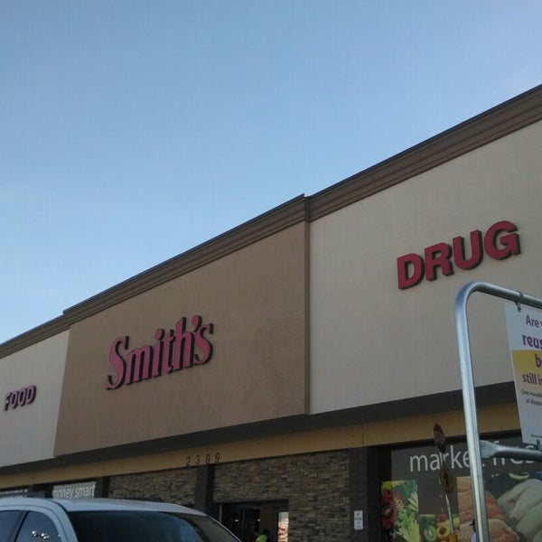 Smith's (Now Closed) - 2399 S Main St