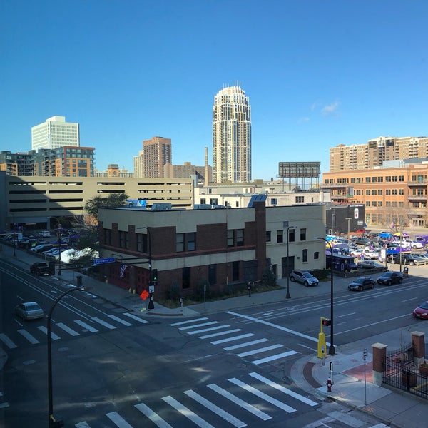 Radisson RED - Downtown East - 609 S 3rd St