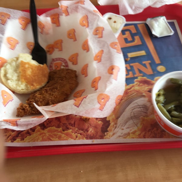 Popeyes Louisiana Kitchen - Fried Chicken Joint in Western Laredo