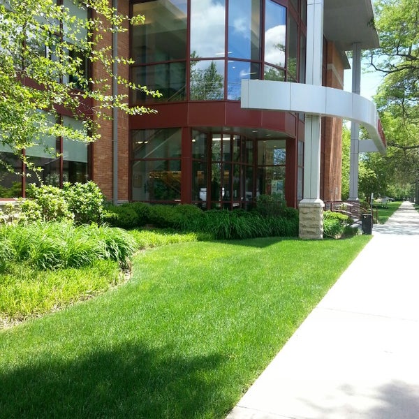 Merrick Library - College Library in Merrick