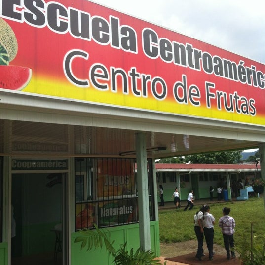 Escuela Centroamerica - 42 visitors