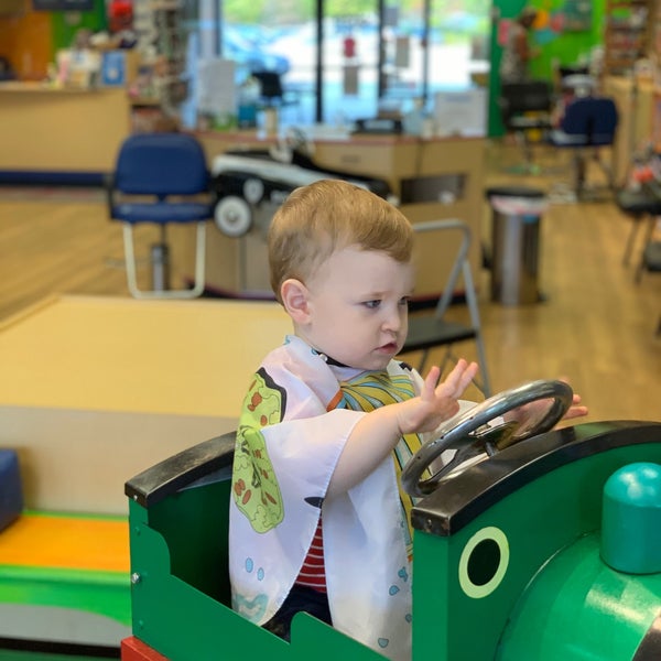 KidSnips - 3232 Lake Ave