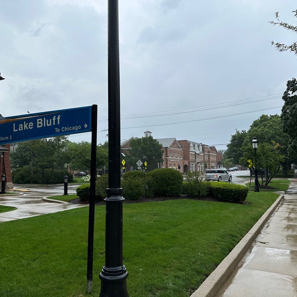 Metra - Lake Bluff - Village of Lake Bluff - 7 tips from 723 visitors