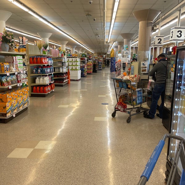 Moffett Field Commissary - Bldg 12 North Akron Rd