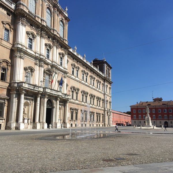 Piazza Roma - Plaza