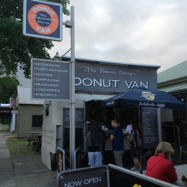 The Famous Berry Donut Van - 73 Queen St