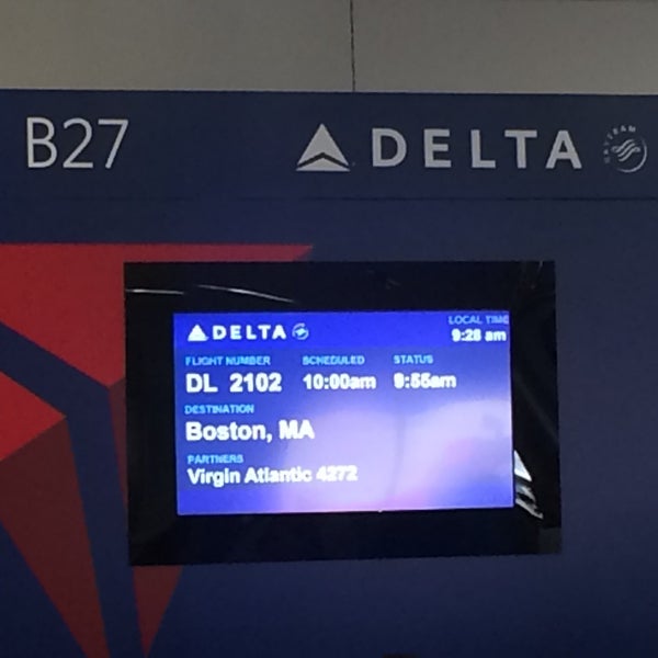 Photos at Gate B27 - Concourse B