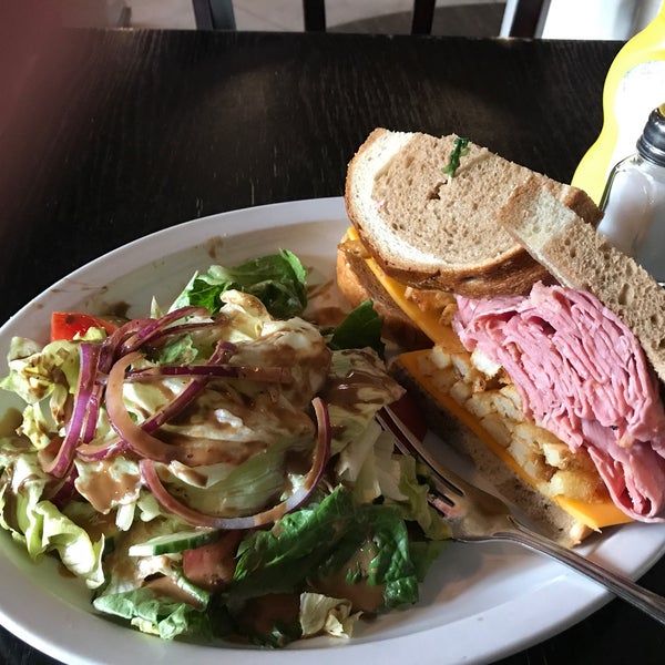 Best Sandwich Places in Toronto