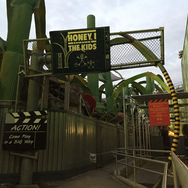 Honey, I Shrunk the Kids - Movie Set Adventure (Now Closed) - Walt ...