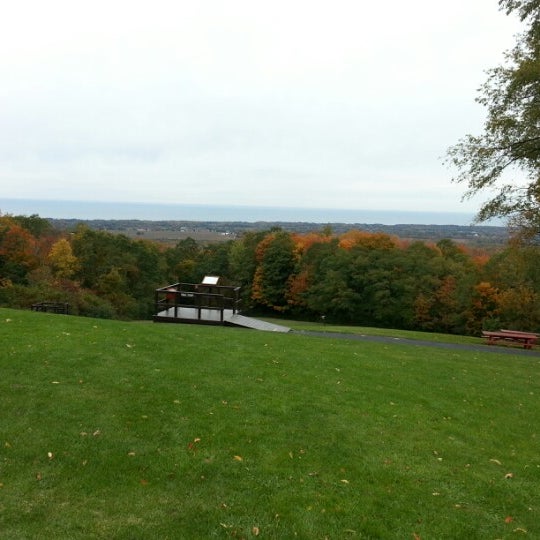 Luensman Overview Park - Thayer Rd.