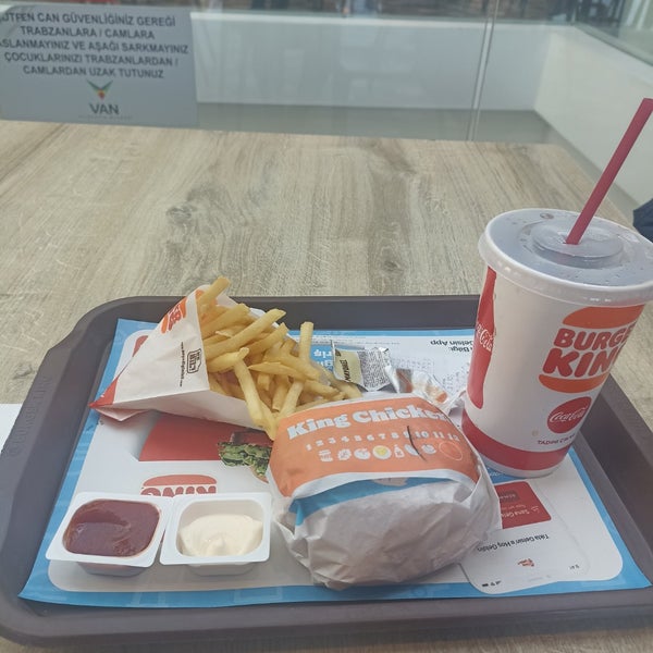 Burger King - Fast Food Restaurant