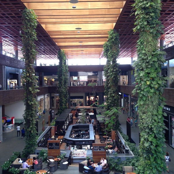 Angelópolis Lifestyle Center - Blvd. del Niño Poblano 2510