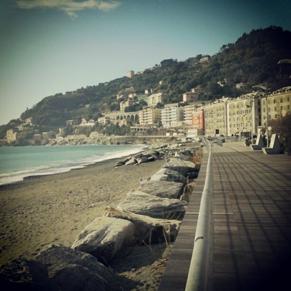Passeggiata Di Voltri - Scenic Lookout in Genova