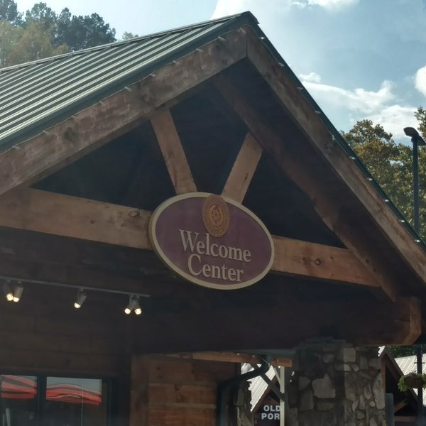 Cherokee Welcome Center - Cherokee, NC