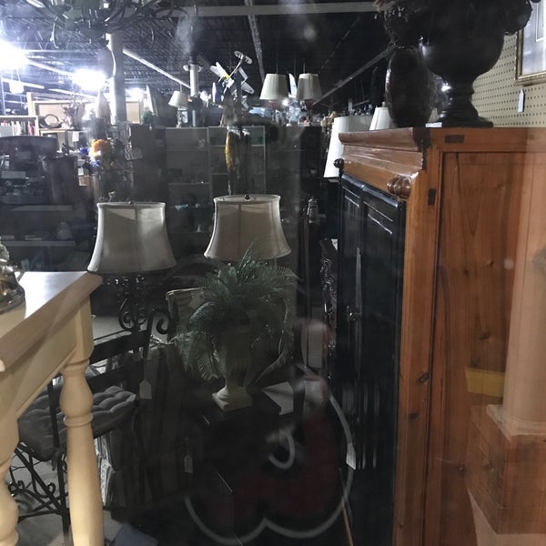 Unique Treasures - Vintage and Thrift Store